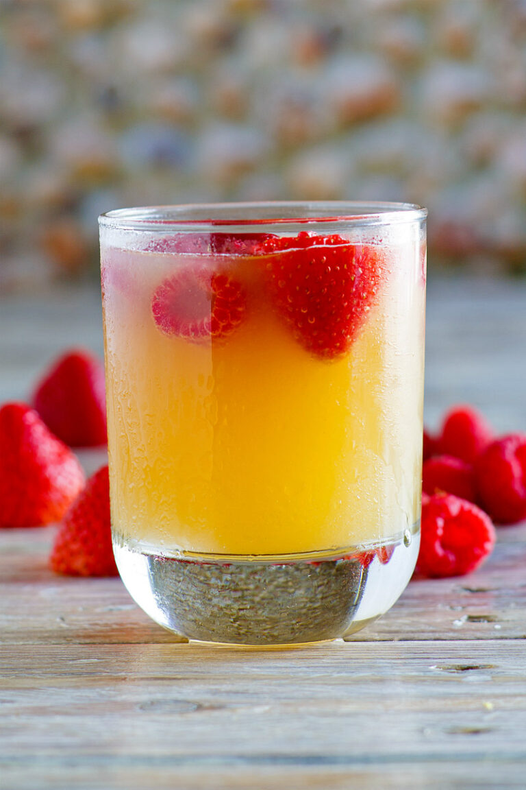 Fruity Vodka Spritzers - Recipe Girl