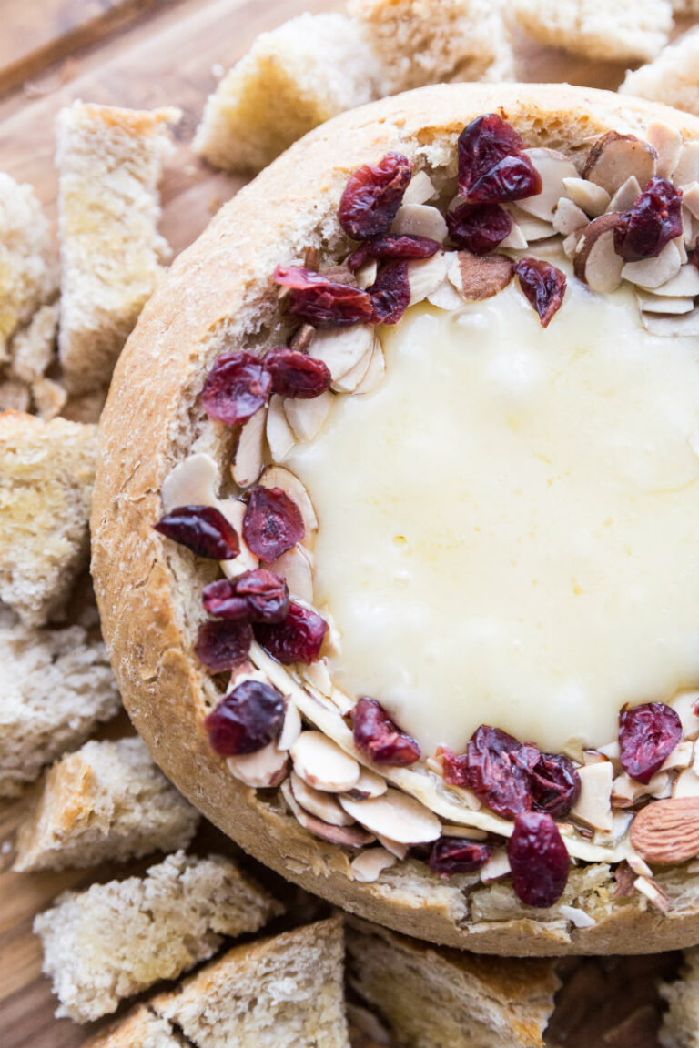 Easy Baked Brie - Recipe Girl