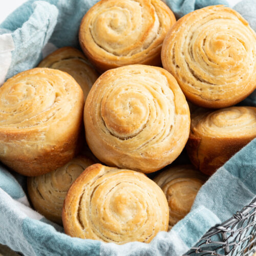 Flaky Dinner Rolls - Recipe Girl