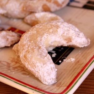 Peppermint Crescents - Recipe Girl