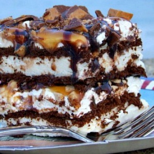 Frozen Caramel Toffee Ice Cream Sandwich Dessert - Recipe Girl