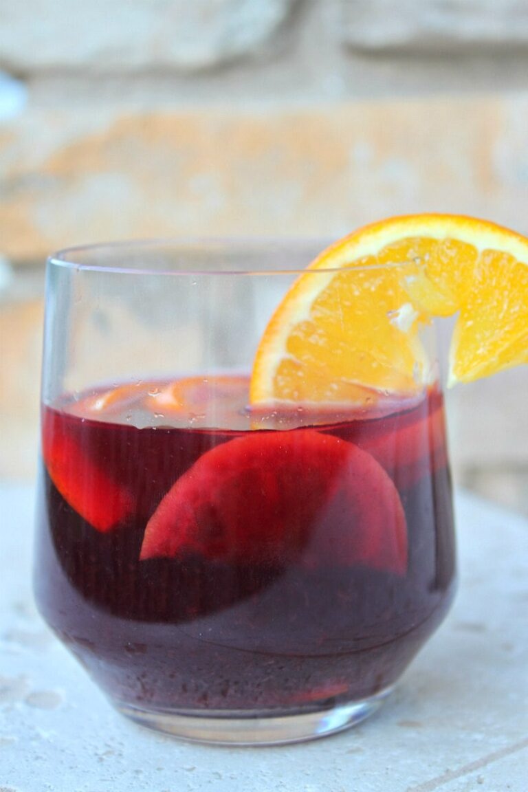 Best Red Wine Sangria Recipe - Recipe Girl