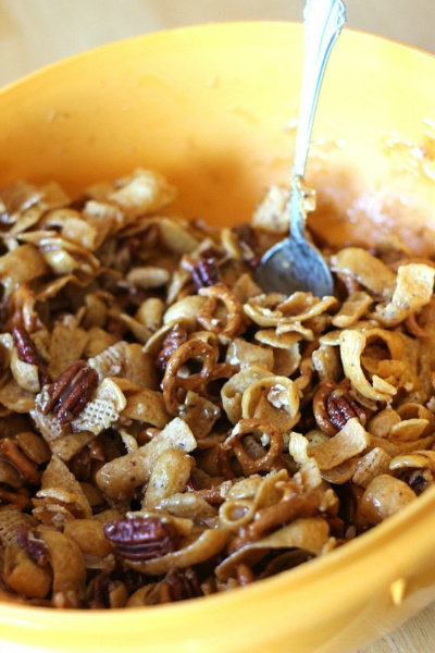 Frito Snack Mix - Recipe Girl