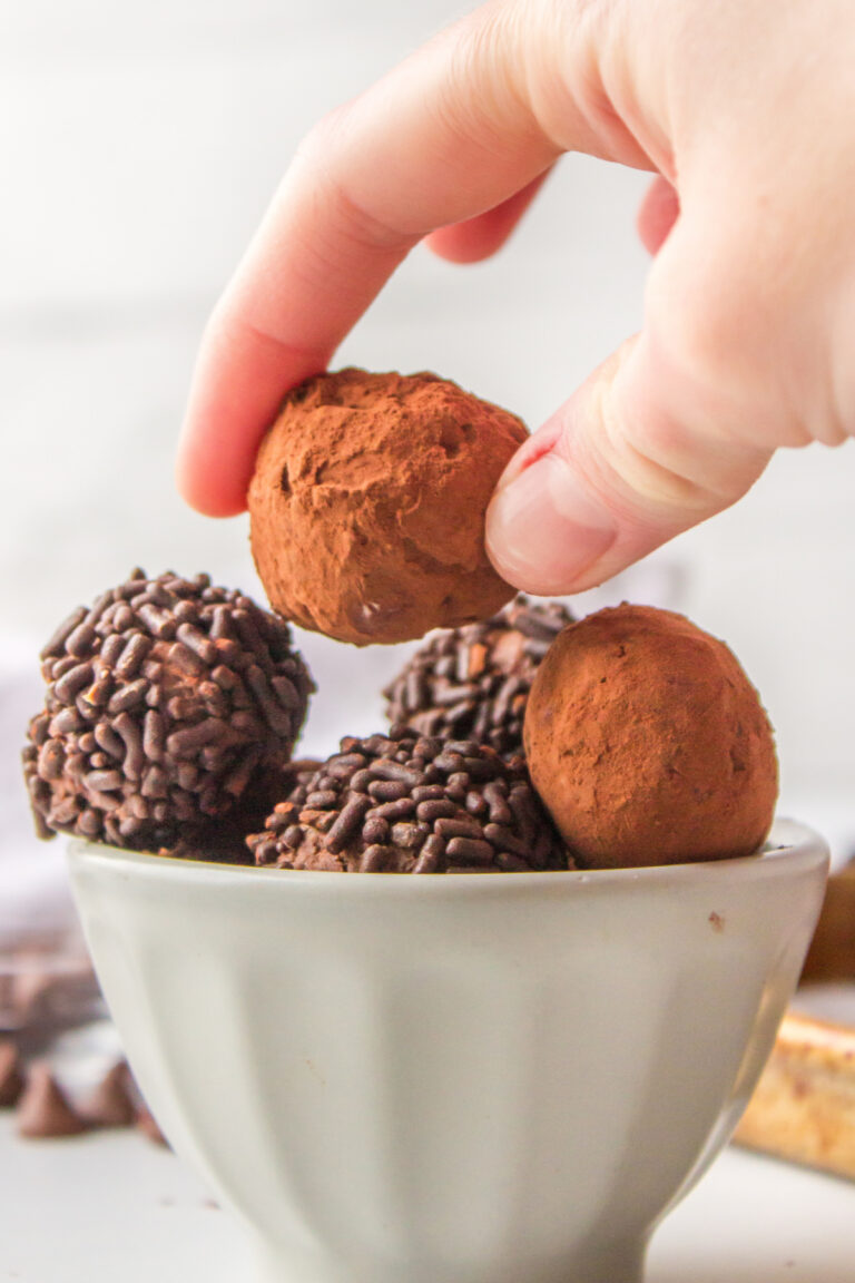 Chocolate Cocoa Truffles - Recipe Girl®